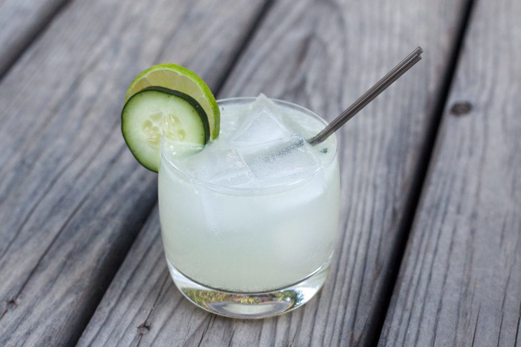 Cucumber Gin Spritzer: A Refreshing Gin and Cucumber Cocktail | The ...